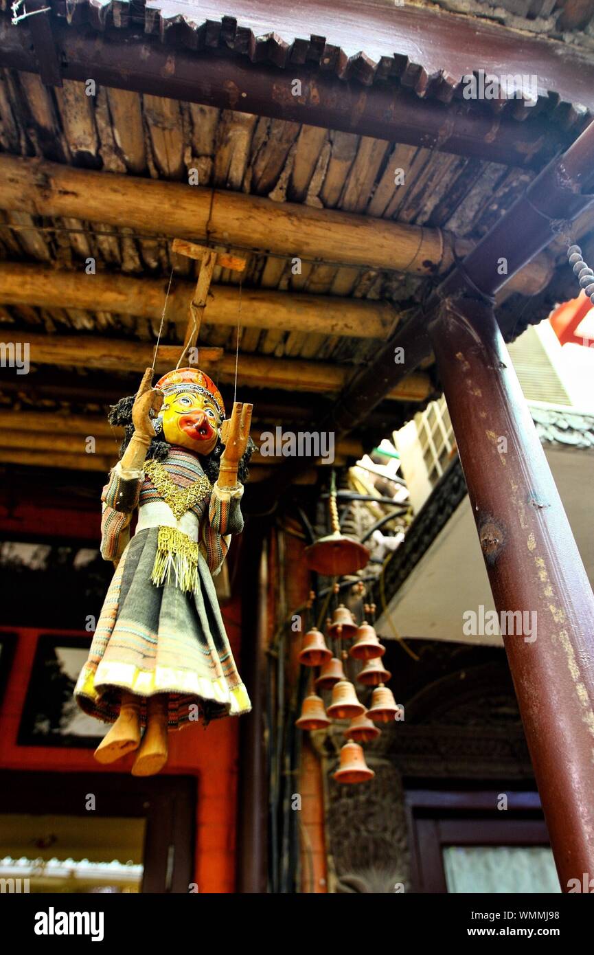 Hanging from beam hi-res stock photography and images - Alamy