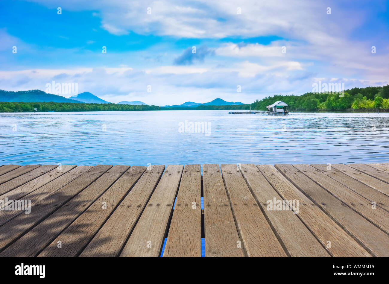 Wood mountains and rivers hi-res stock photography and images - Alamy