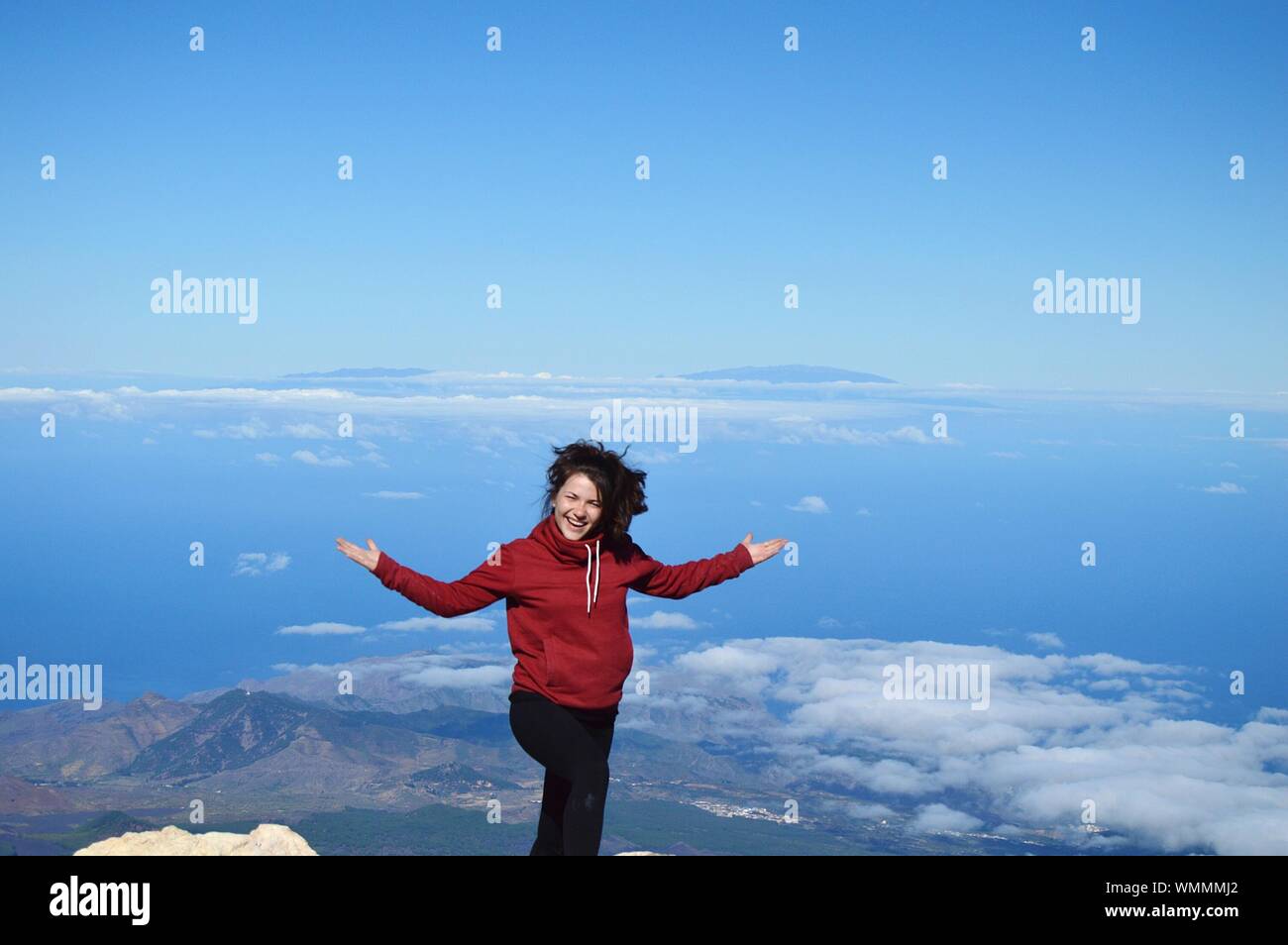 Covered arms hi-res stock photography and images - Alamy