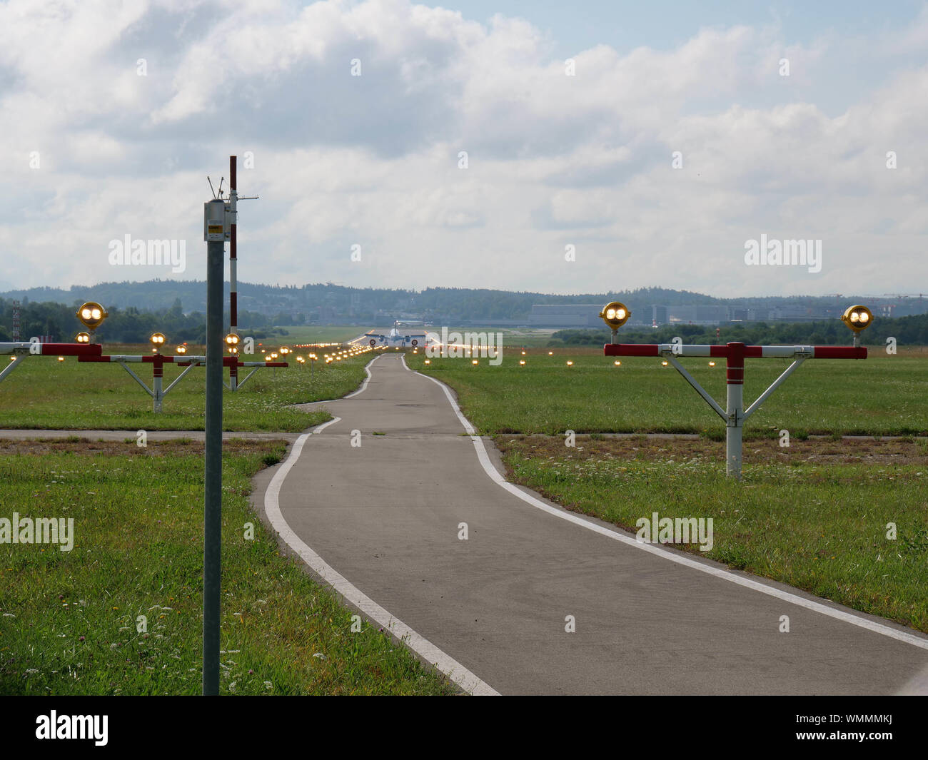 Airplane Landing Field High Resolution Stock Photography and Images - Alamy
