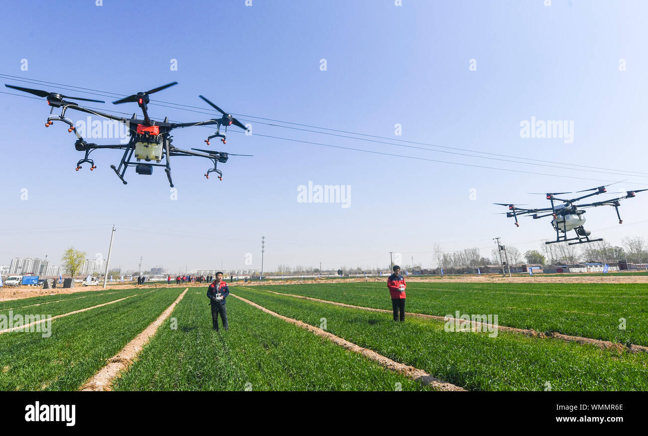 News social drones hi-res stock photography and images - Alamy