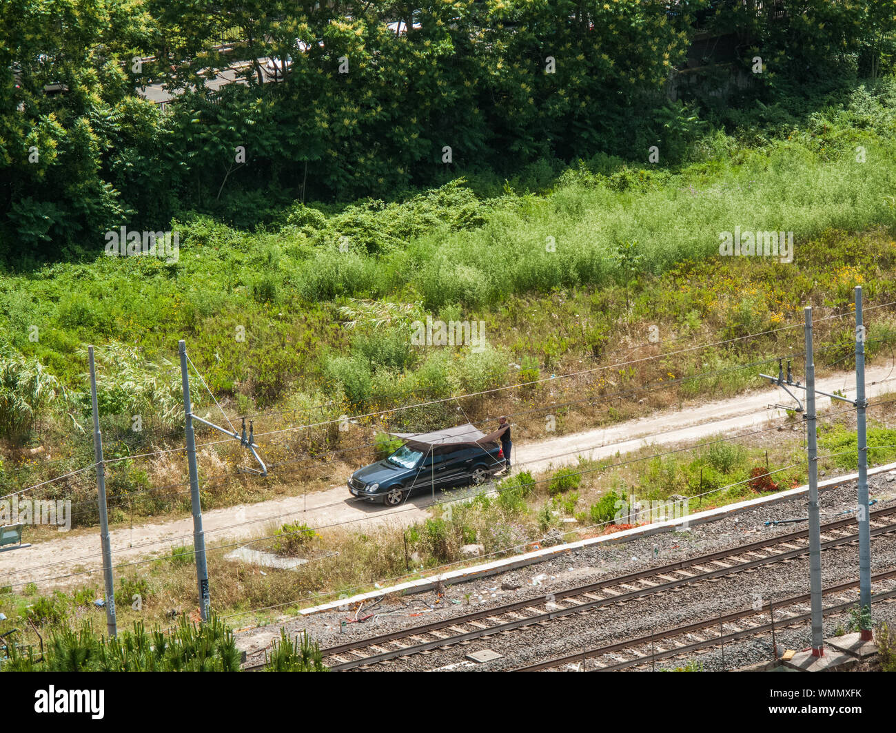 Green railroad car hi-res stock photography and images - Alamy