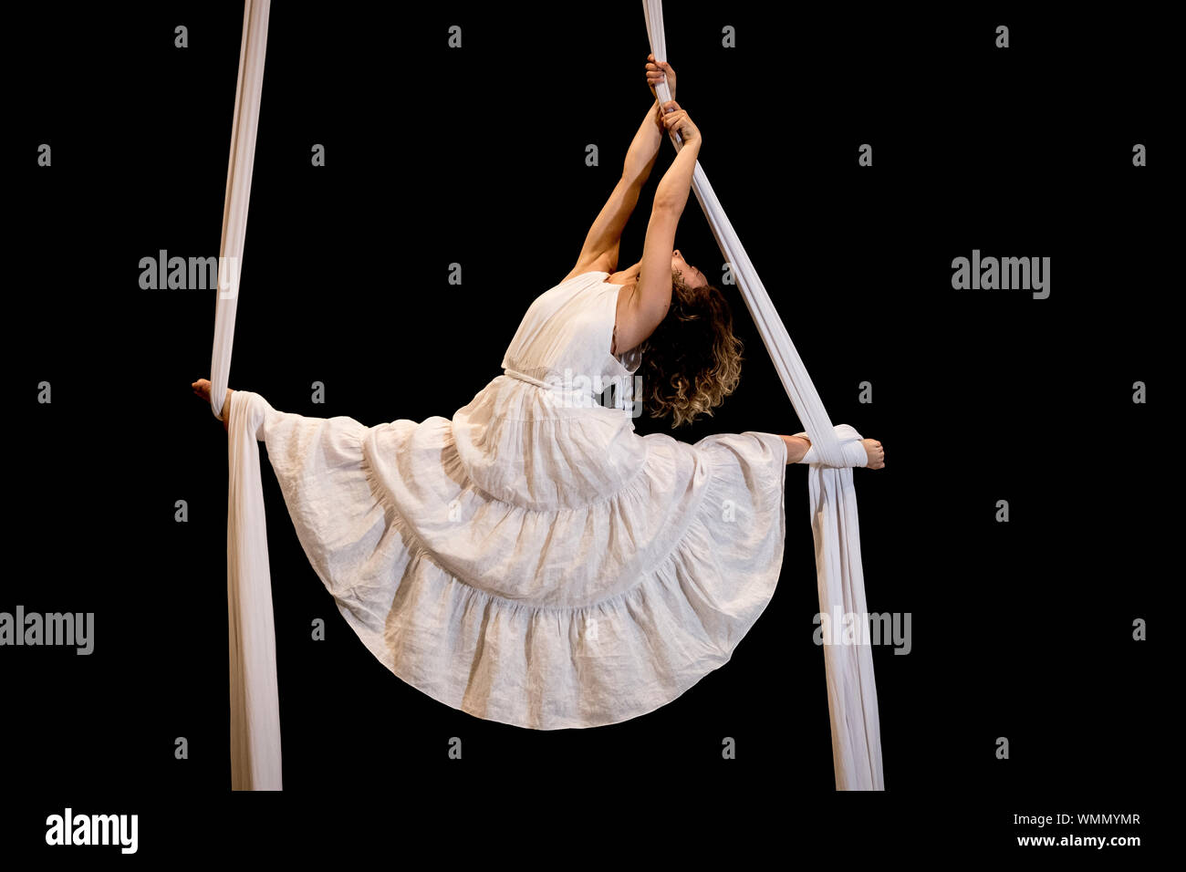 Aerial Silks High Resolution Stock Photography and Images - Alamy