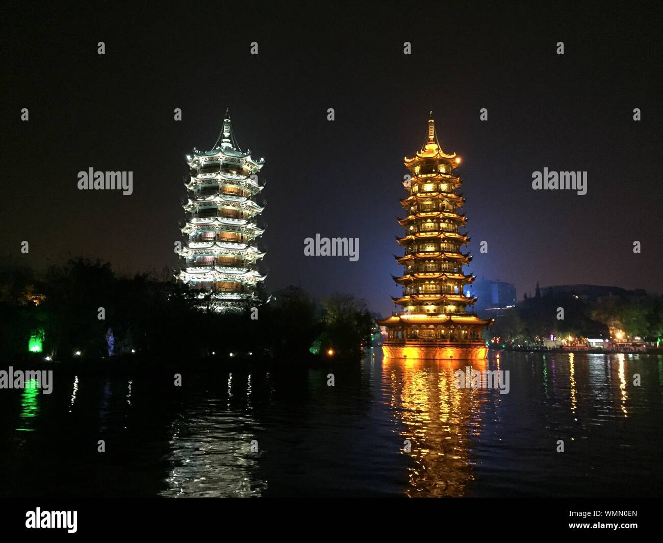 Pagodas structure hi-res stock photography and images - Alamy