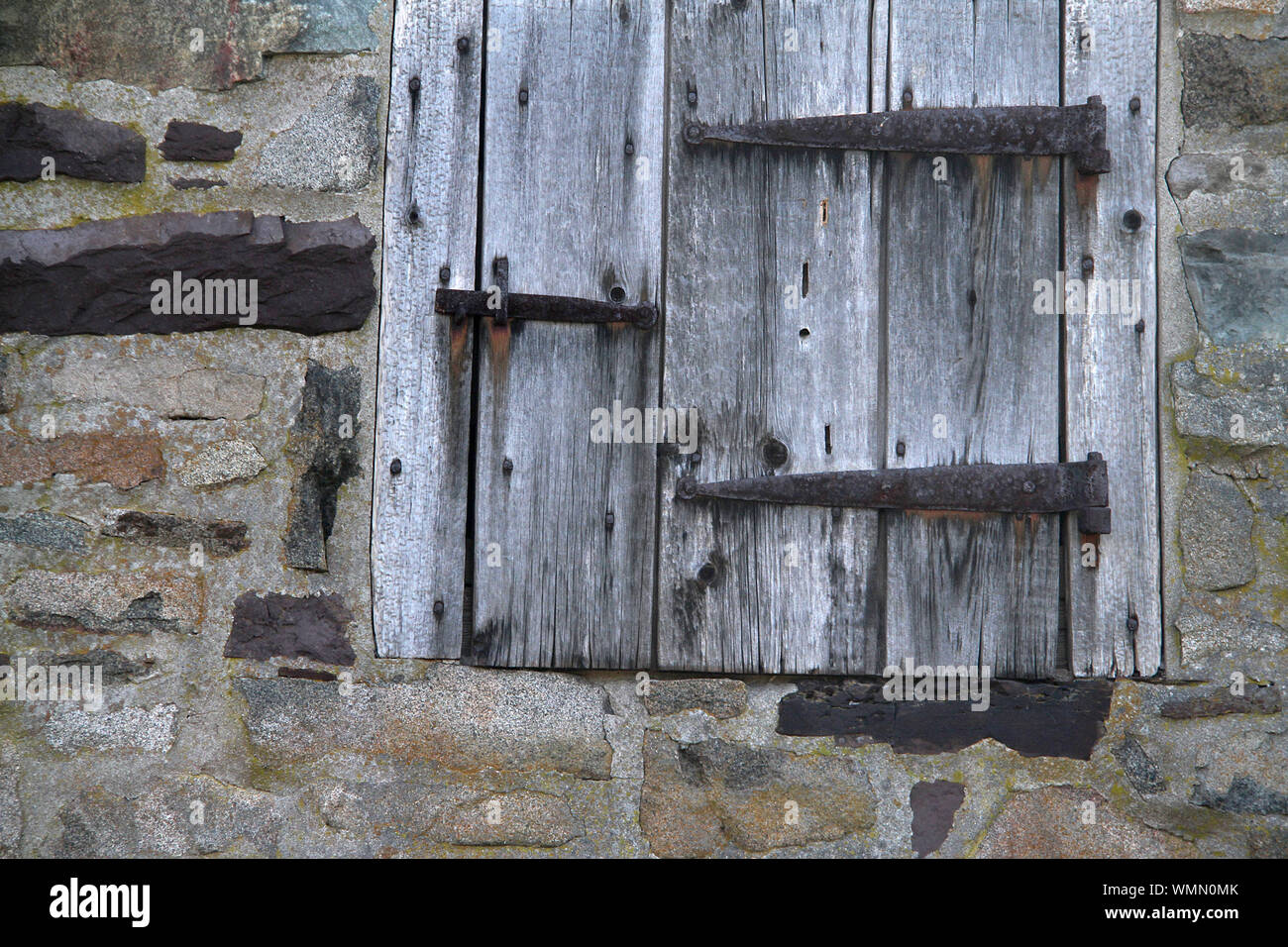 Simple stone facade hi-res stock photography and images - Alamy