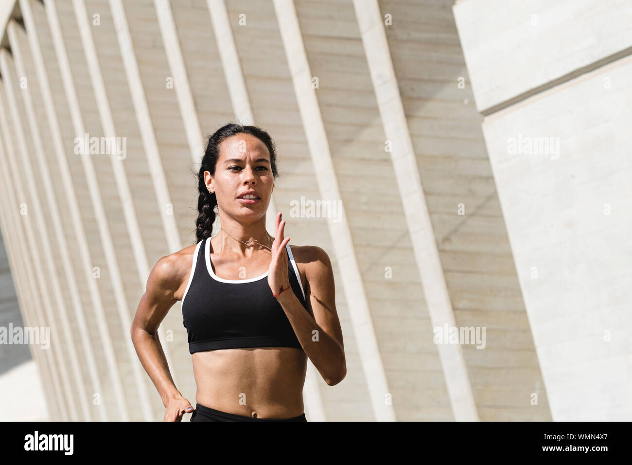 Female athlete body hi-res stock photography and images - Alamy