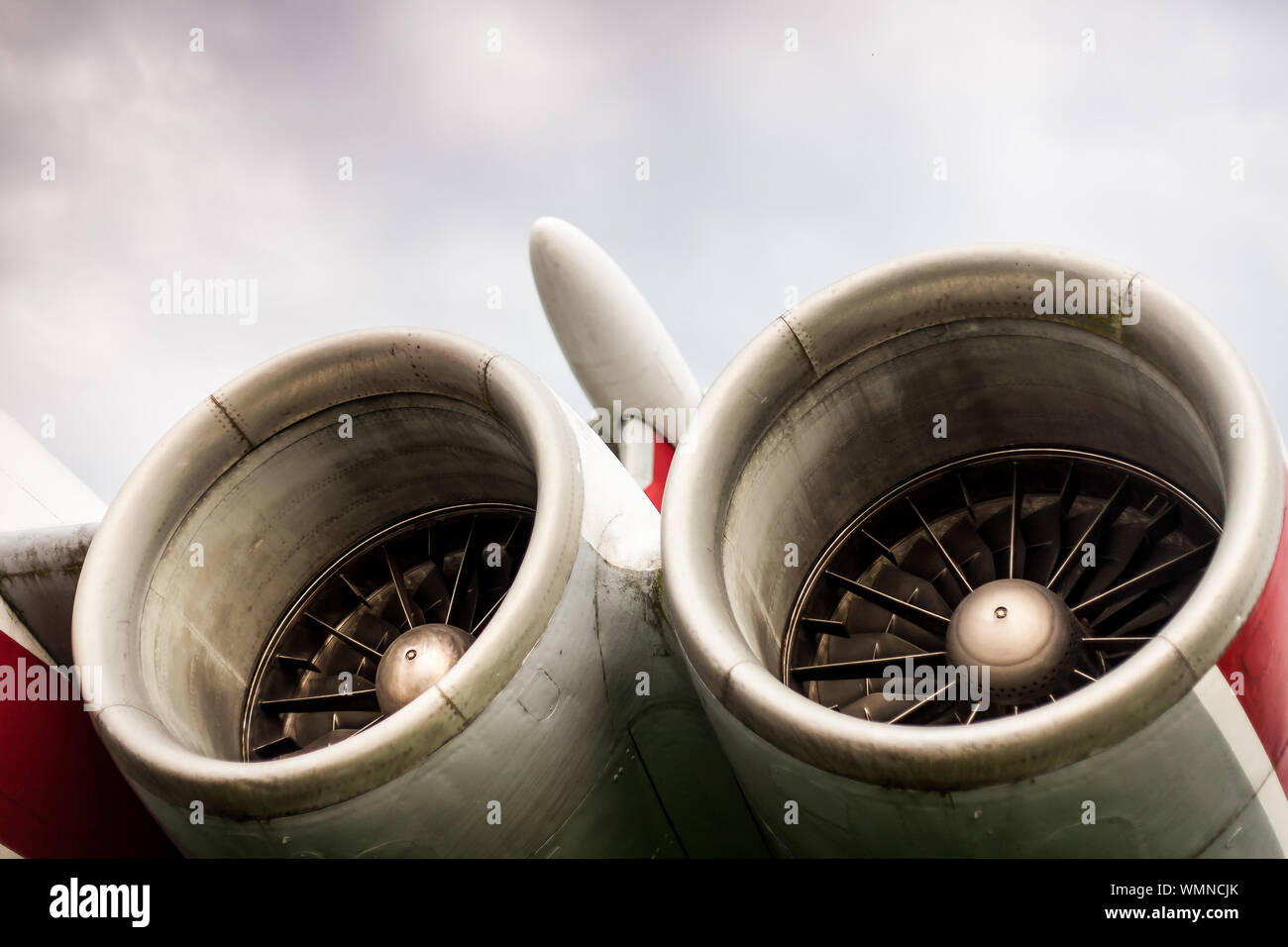 Airplane engine red color hi-res stock photography and images - Alamy
