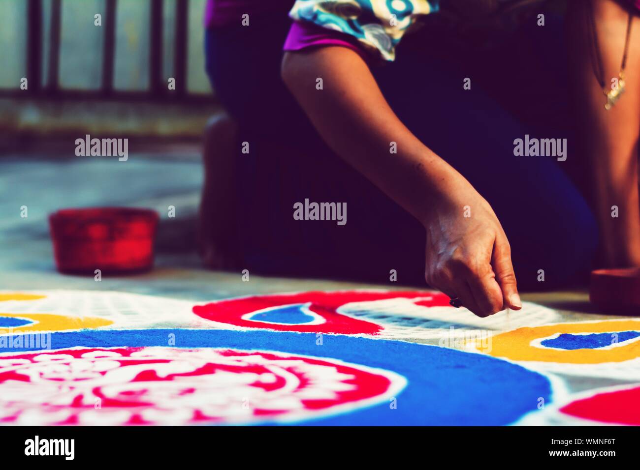 Rangoli woman hi-res stock photography and images - Alamy