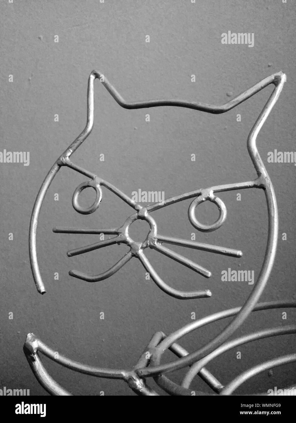 Made of wire hi-res stock photography and images - Alamy