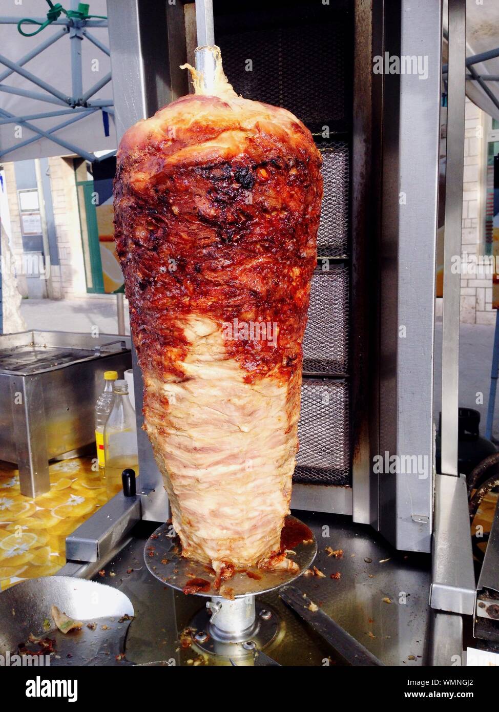 Shawarma hi-res stock photography and images - Alamy