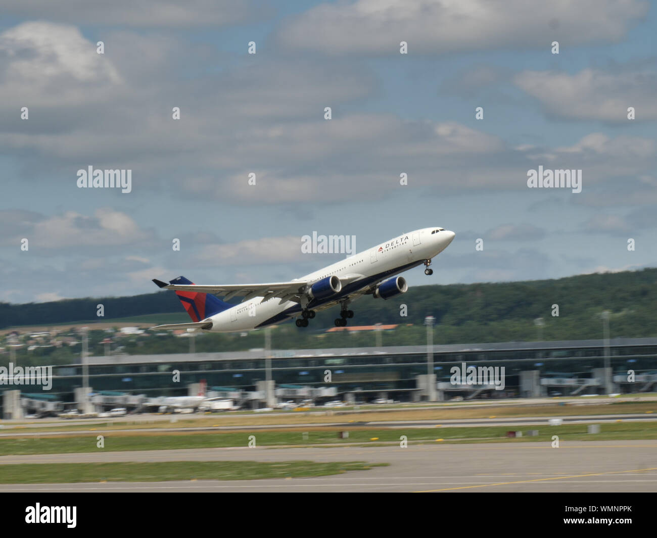 Landing touching dawn hi-res stock photography and images - Alamy