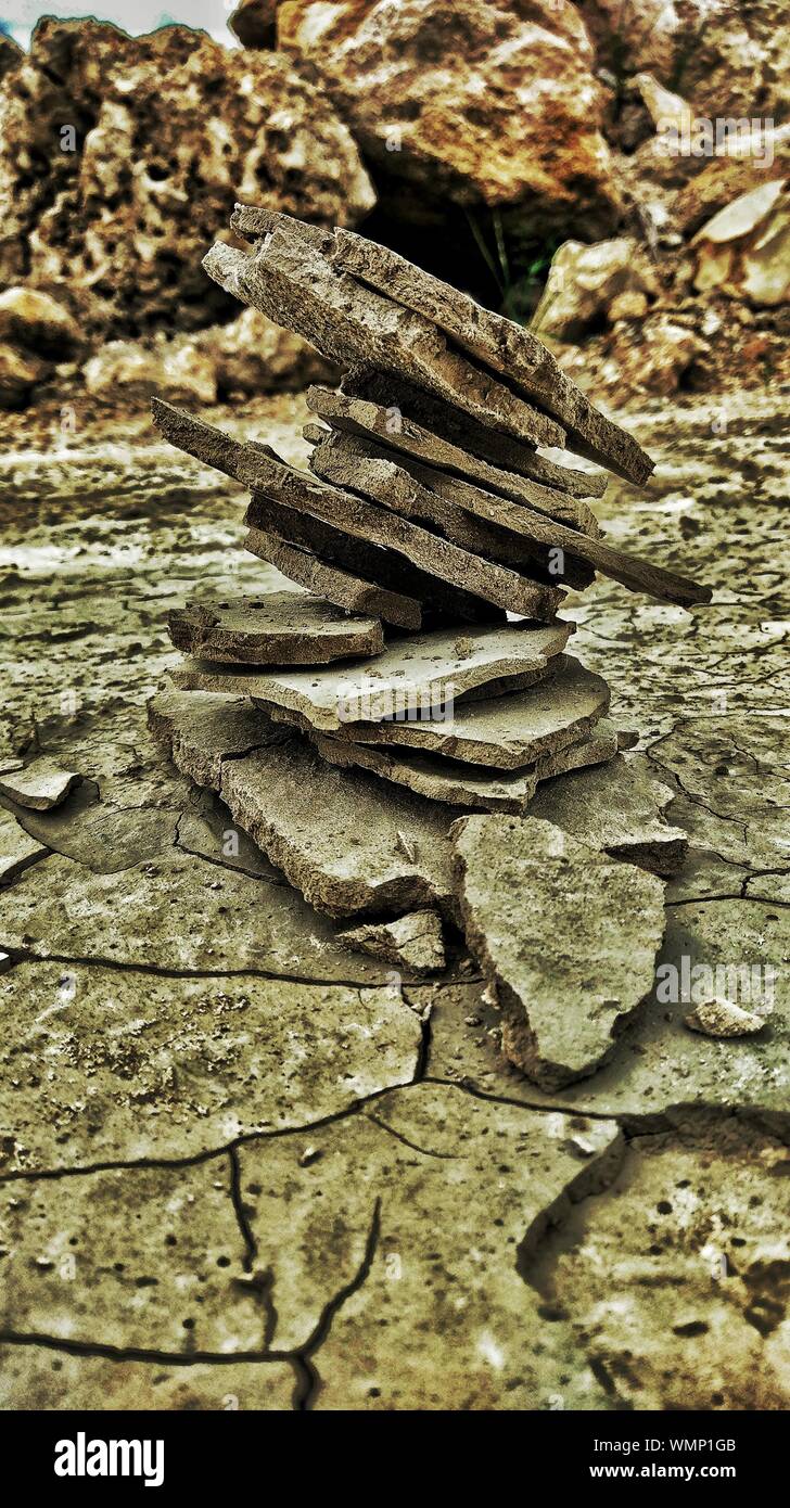 Broken rocks hi-res stock photography and images - Alamy