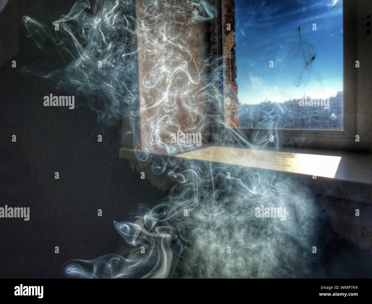 Smoke window hi-res stock photography and images - Alamy