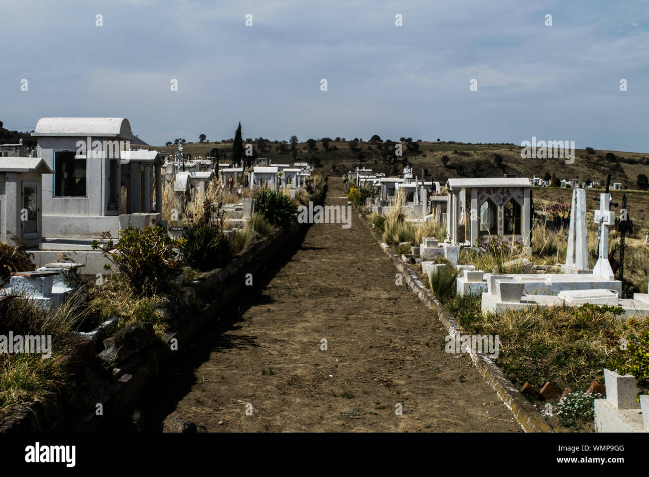 Christian cemetery hi-res stock photography and images - Alamy