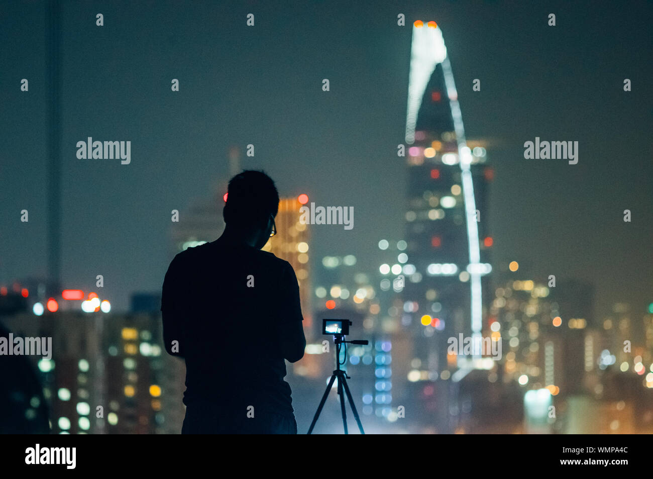 Camera on tripod night hi-res stock photography and images - Alamy