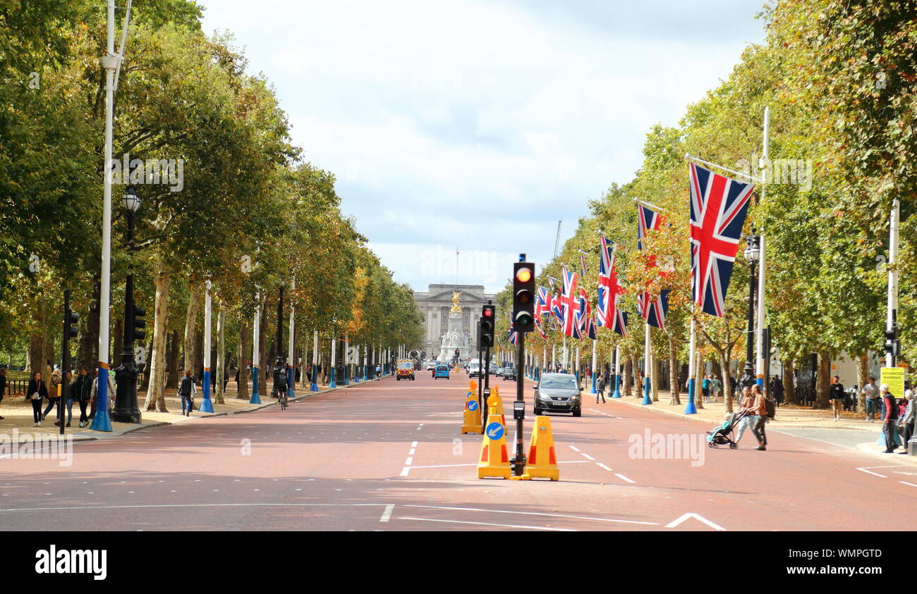 Westminster road hi-res stock photography and images - Alamy