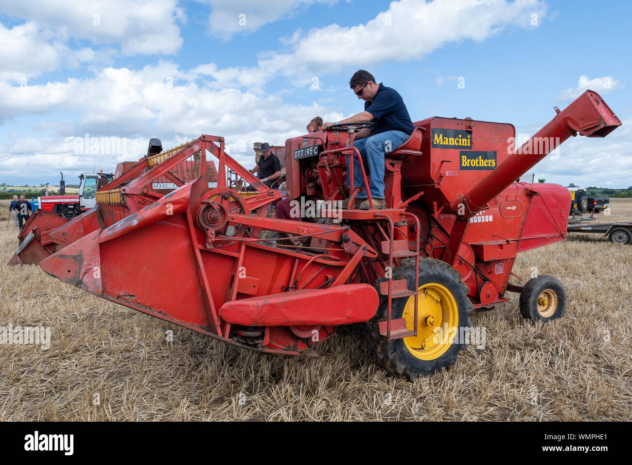 Vintage combine harvester hi-res stock photography and images - Alamy