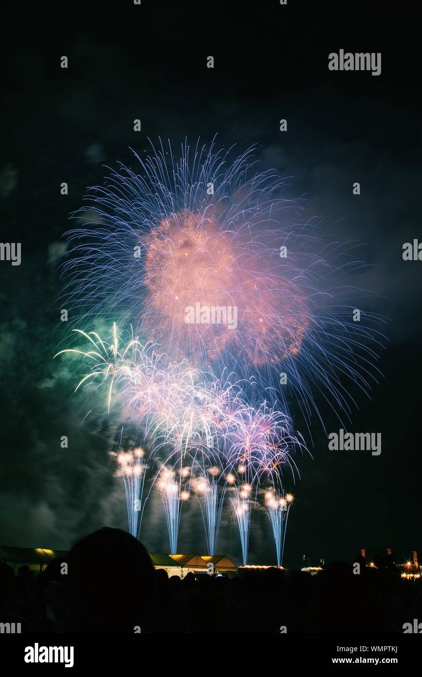 Display view hi-res stock photography and images - Alamy