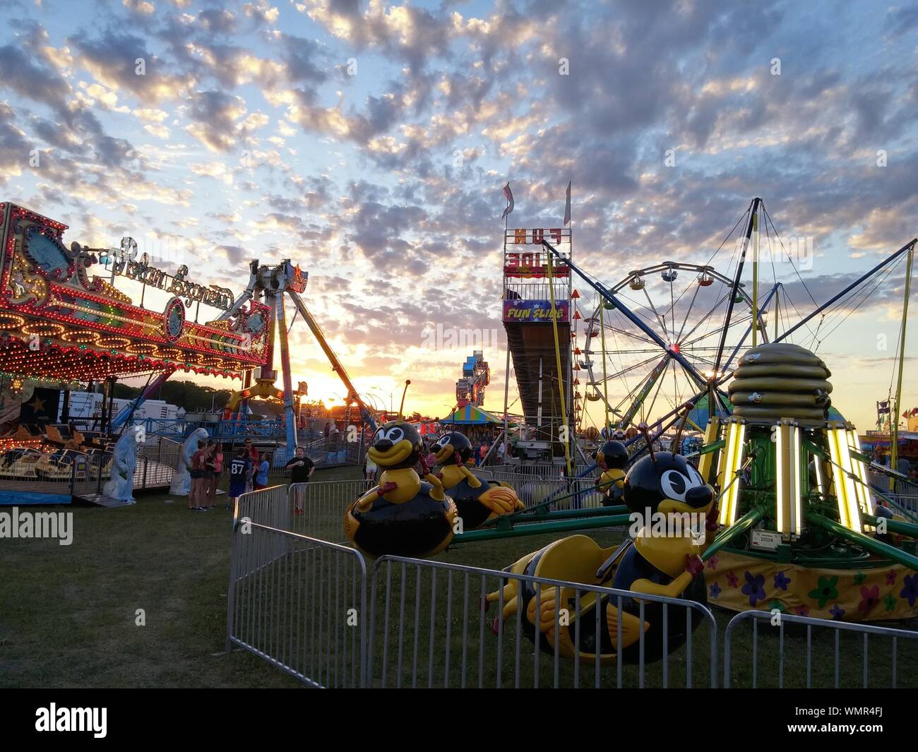 Sky rides hi-res stock photography and images - Alamy