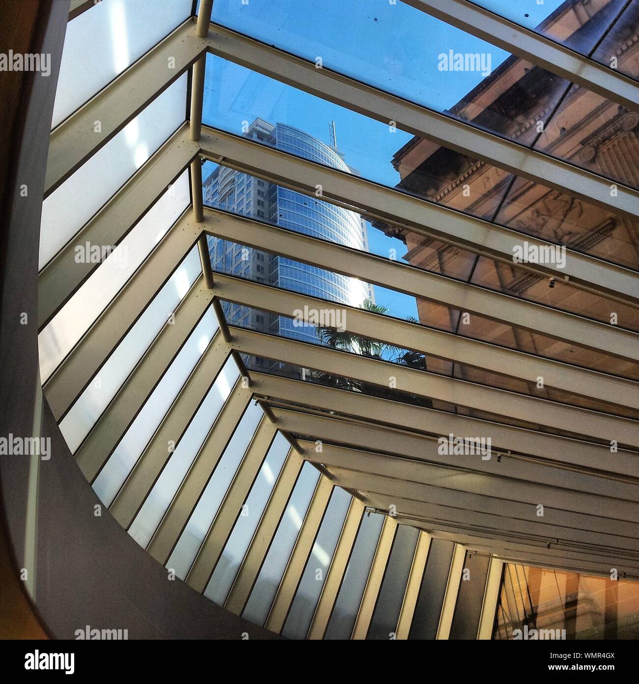 Building skylight hi-res stock photography and images - Alamy