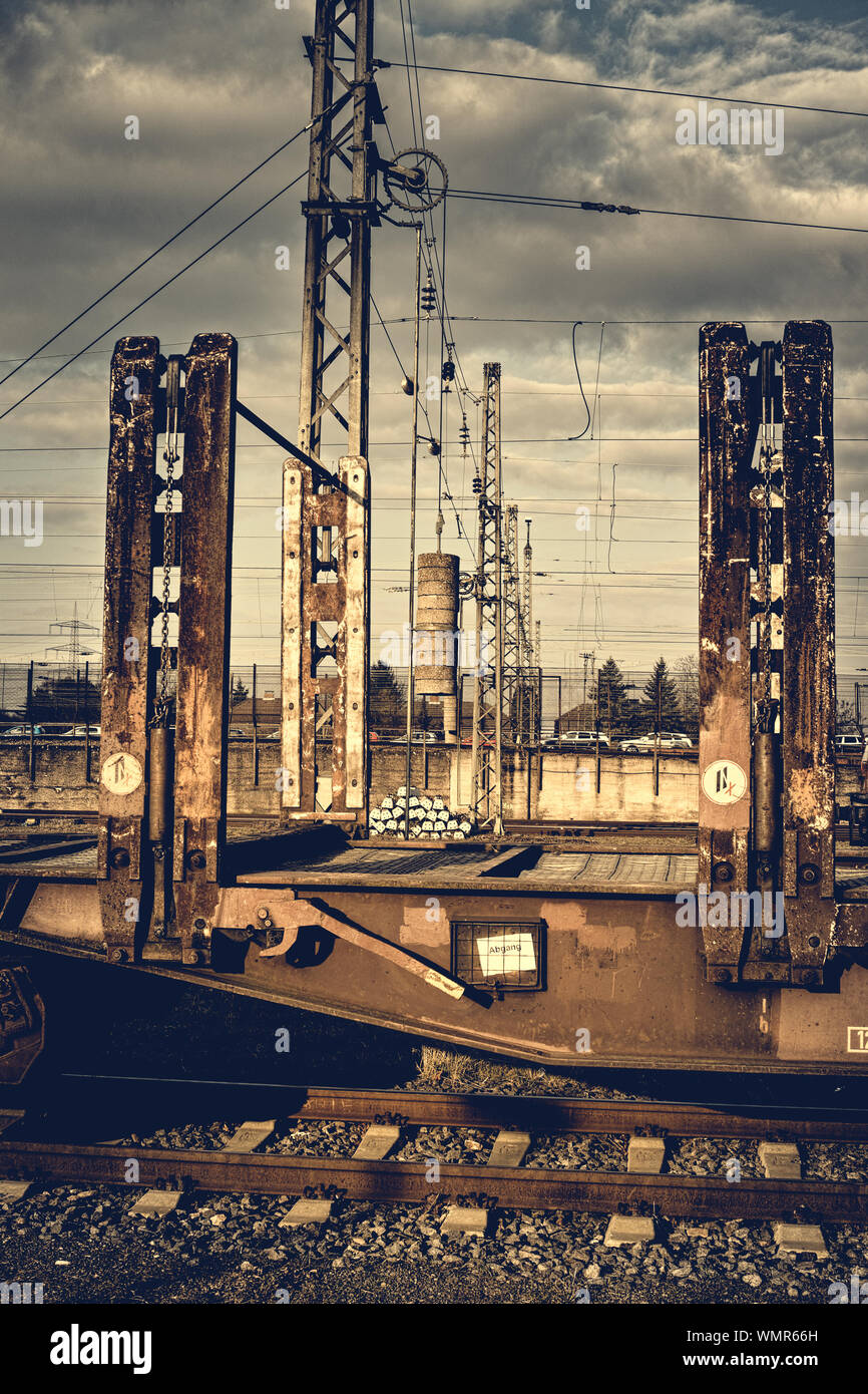Abandoned railroad line hi-res stock photography and images - Alamy