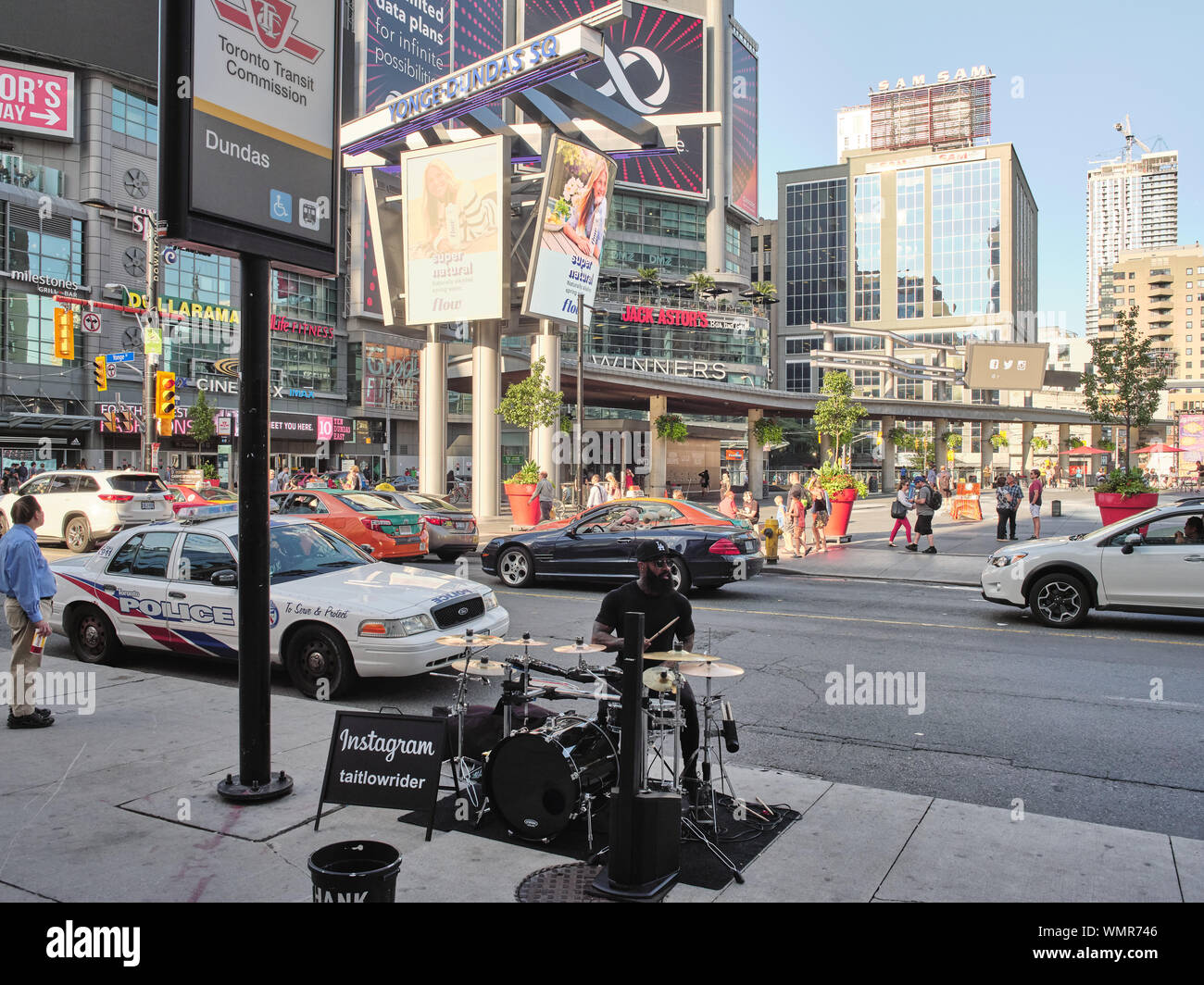Yonge street toronto parade hi-res stock photography and images - Alamy