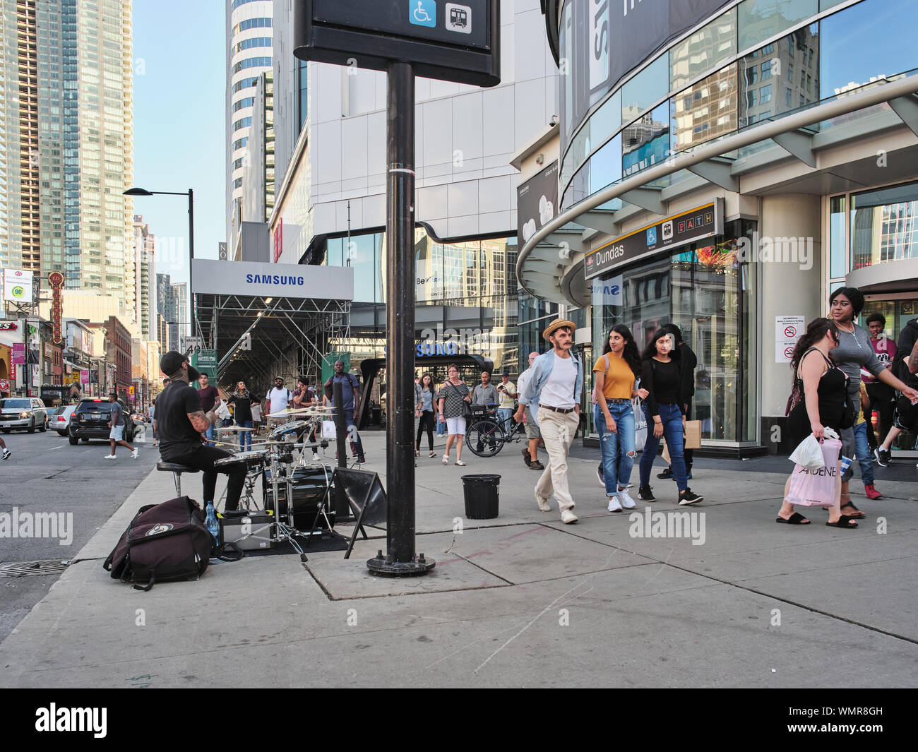 Yonge Street people Stock Photo - Alamy