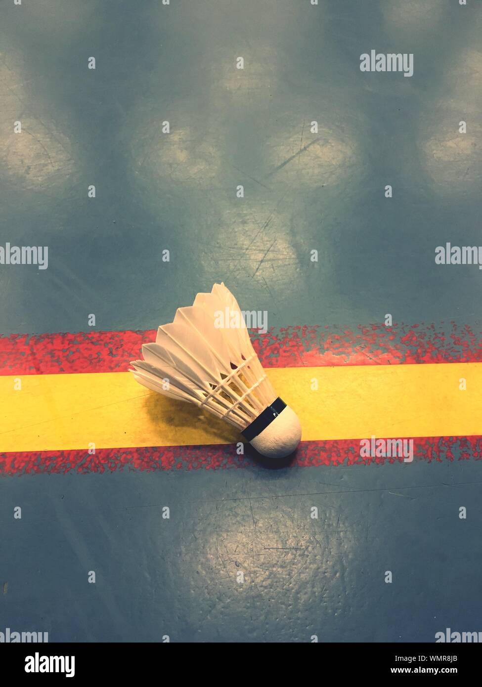 Shuttlecock on badminton court hi-res stock photography and images - Alamy