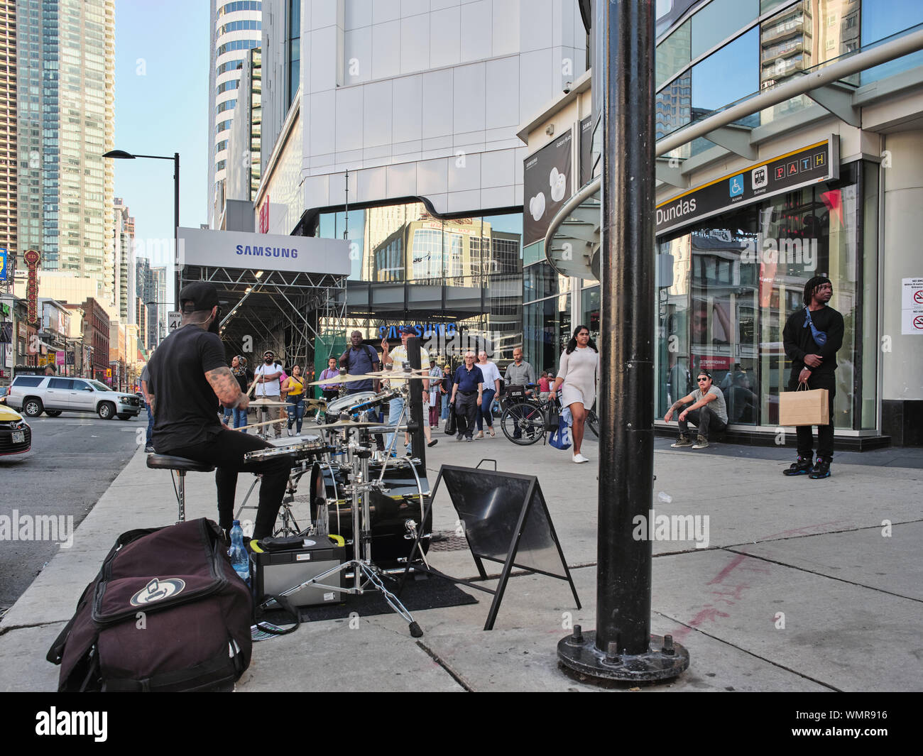 Yonge Street people Stock Photo - Alamy