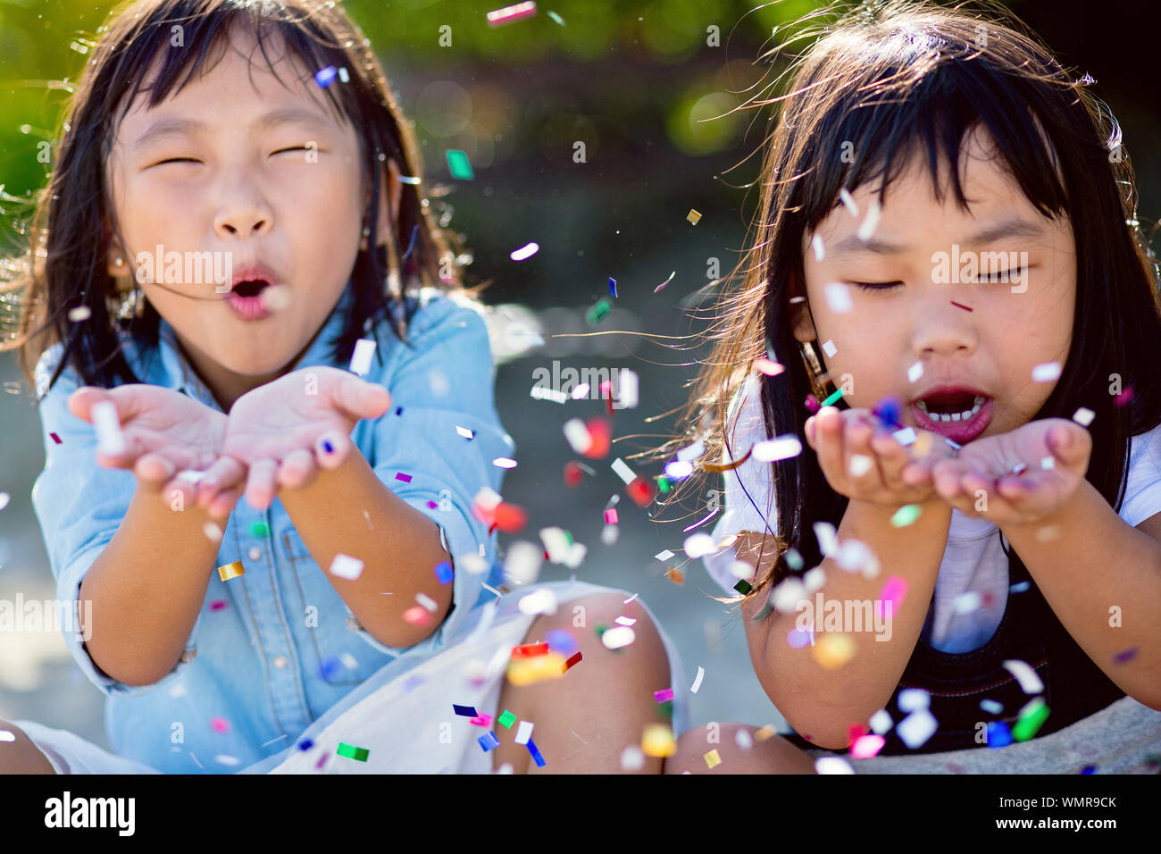 Confetti blowing hi-res stock photography and images - Alamy