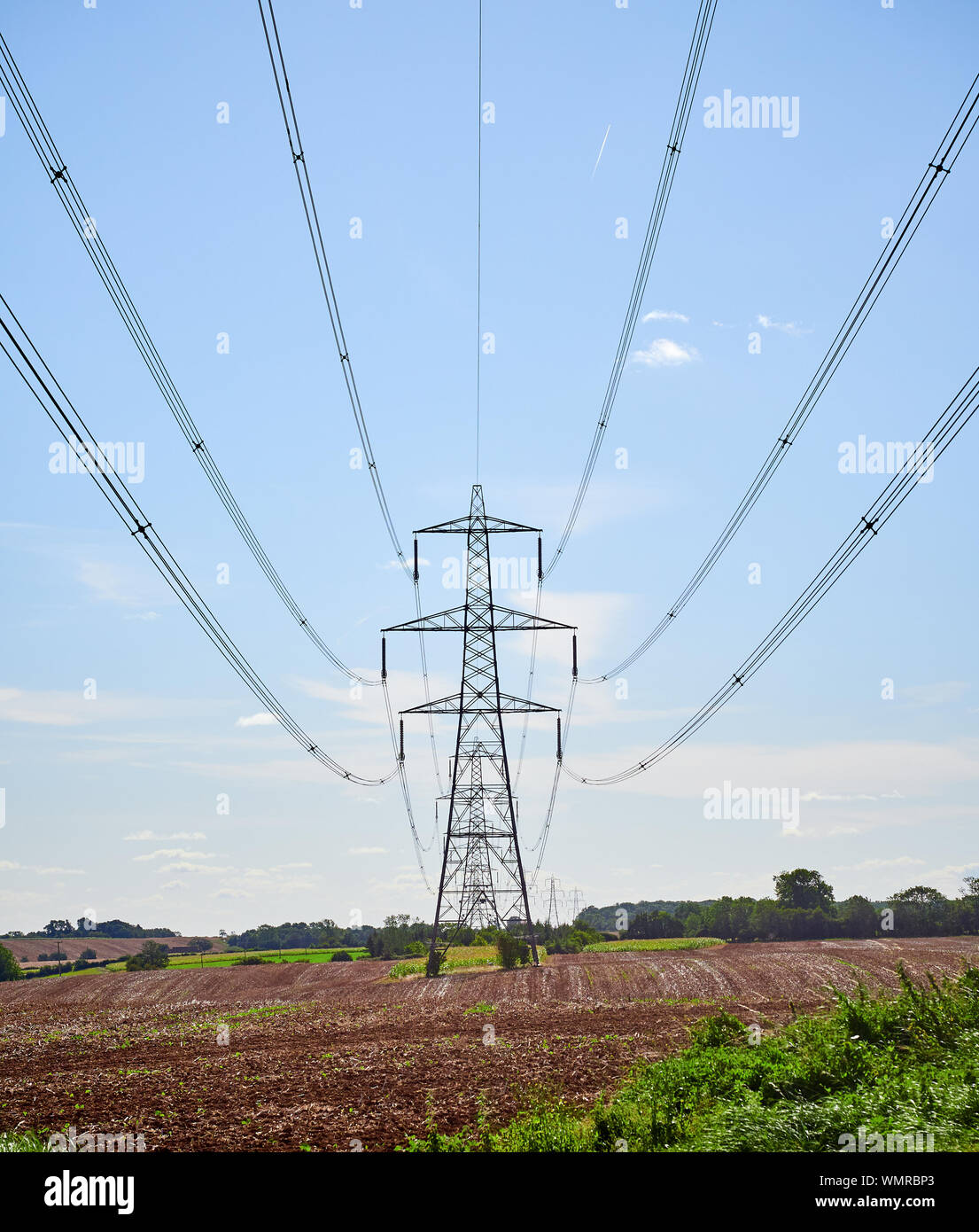 High voltage electricity cable hi-res stock photography and images - Alamy