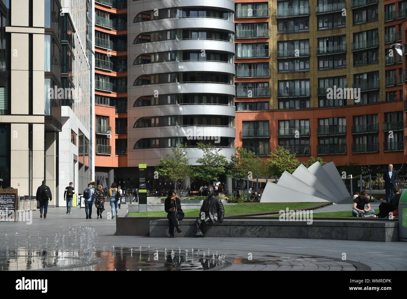 Redevelopment of Merchant Square, Paddington London Stock Photo - Alamy