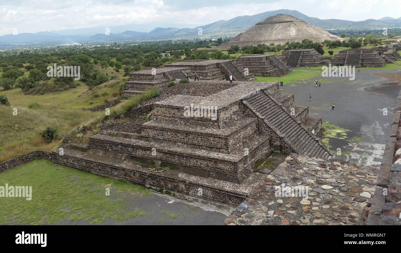 Ancient city of pyramids hi-res stock photography and images - Alamy