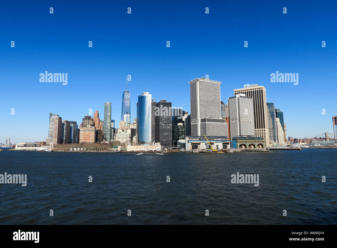 New york skyline day blue sky hi-res stock photography and images - Alamy
