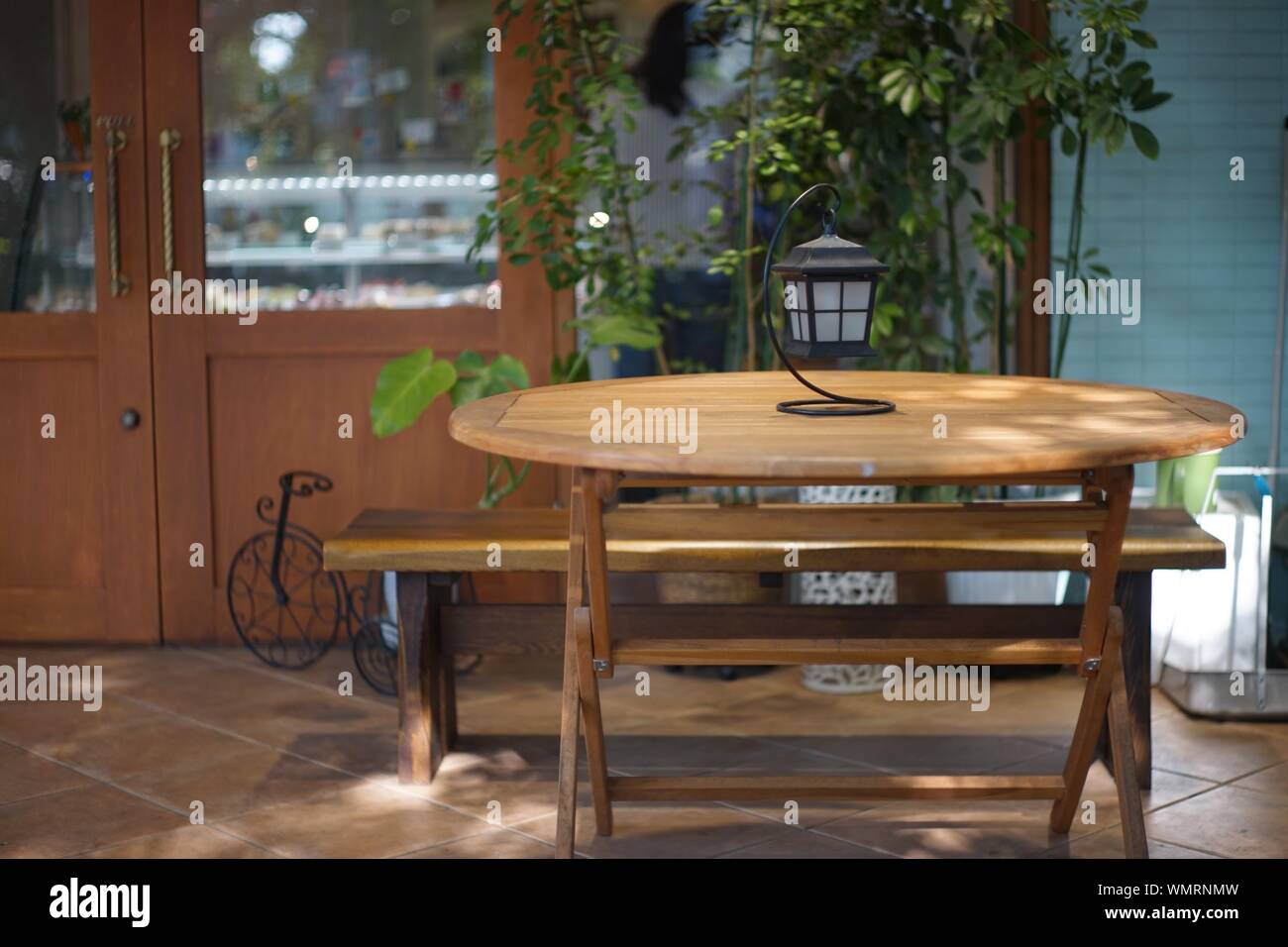 Next to table hi-res stock photography and images - Alamy
