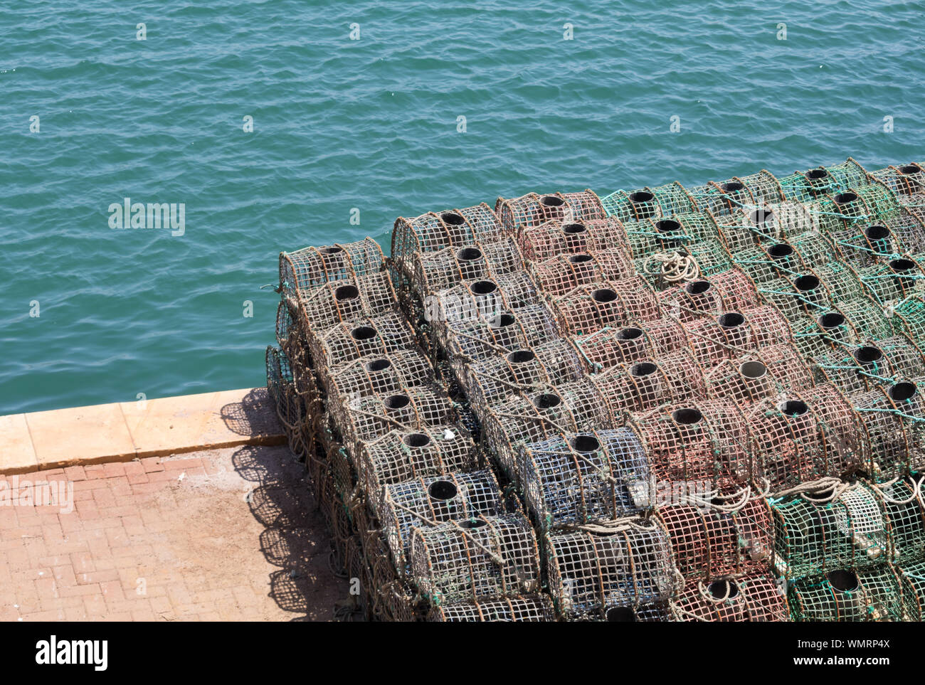 Sea pots hi-res stock photography and images - Alamy