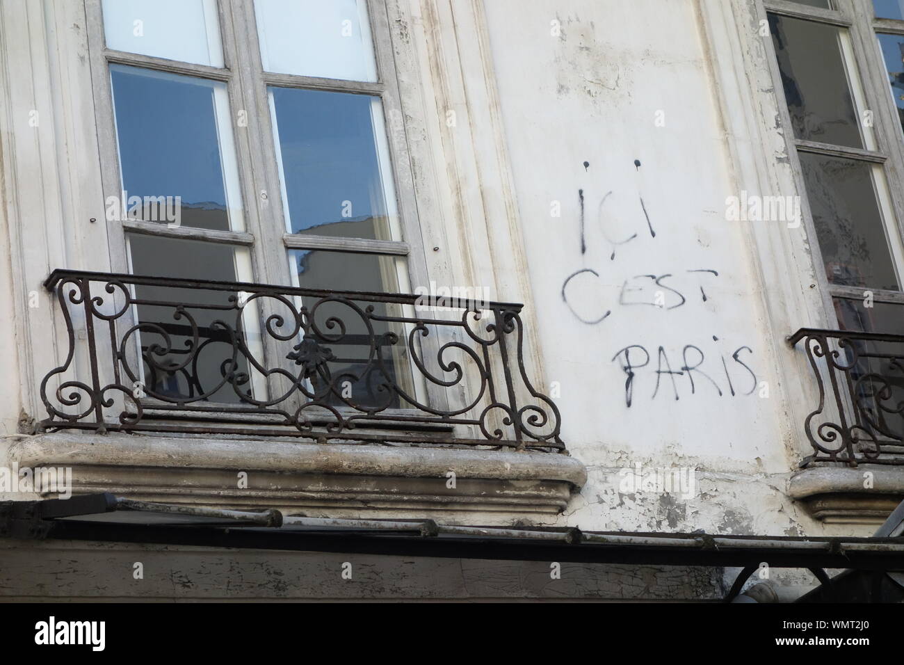 Paris, Hinterhof - Paris, Courtyard Stock Photo - Alamy