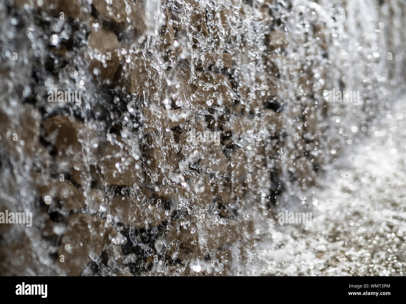Falling water hi-res stock photography and images - Alamy