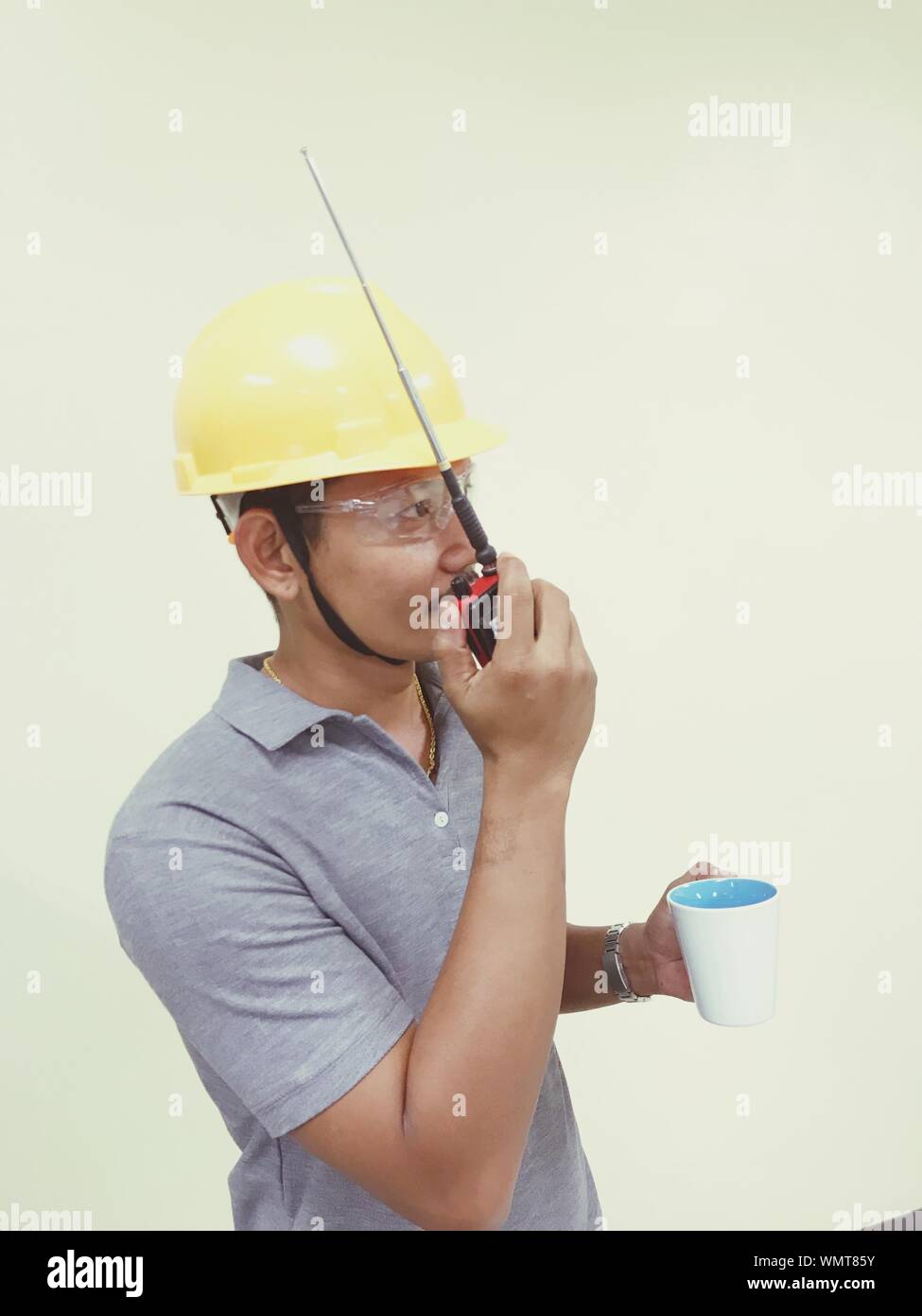 Male engineer hi-res stock photography and images - Alamy