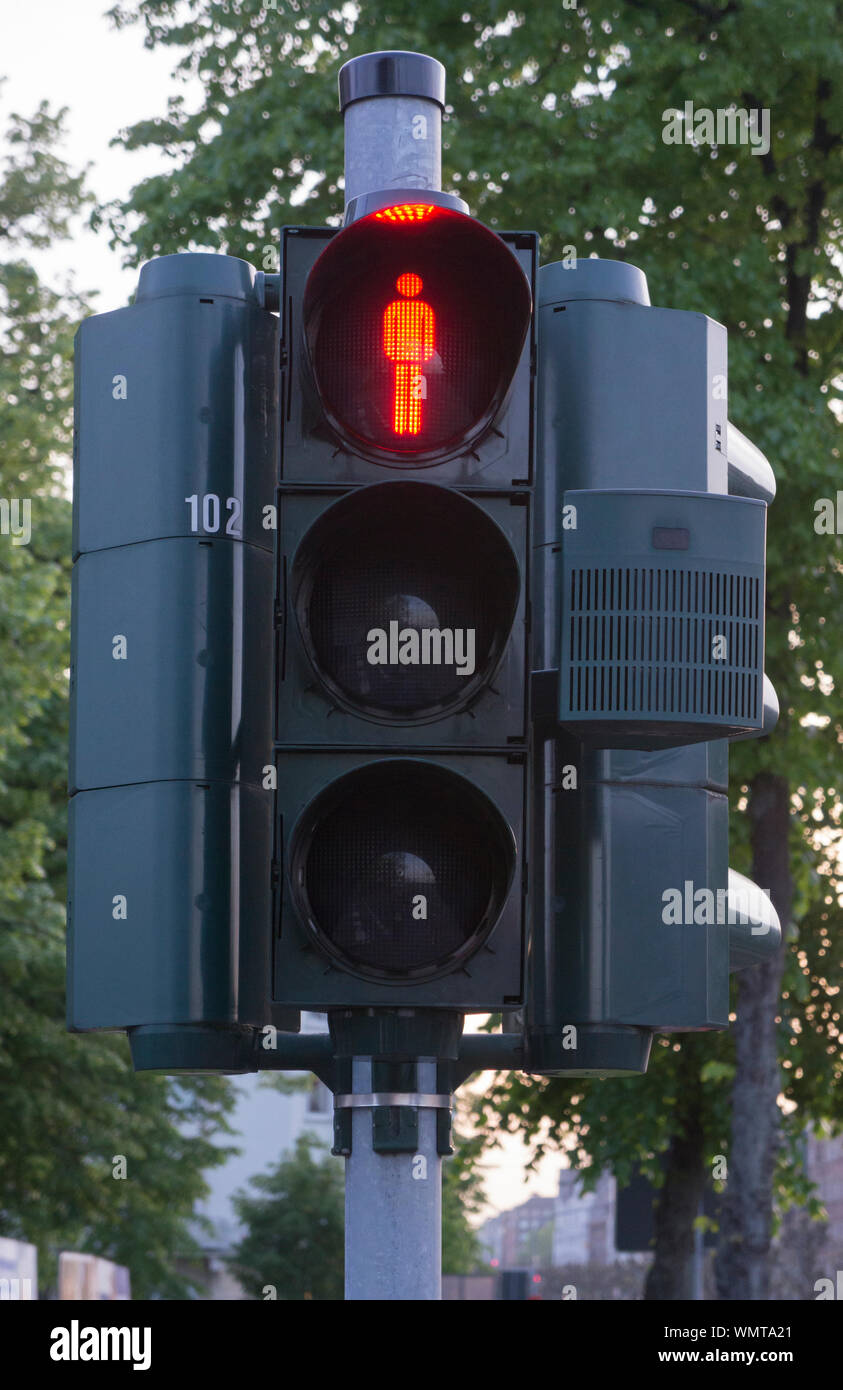 Stoplights hi-res stock photography and images - Alamy