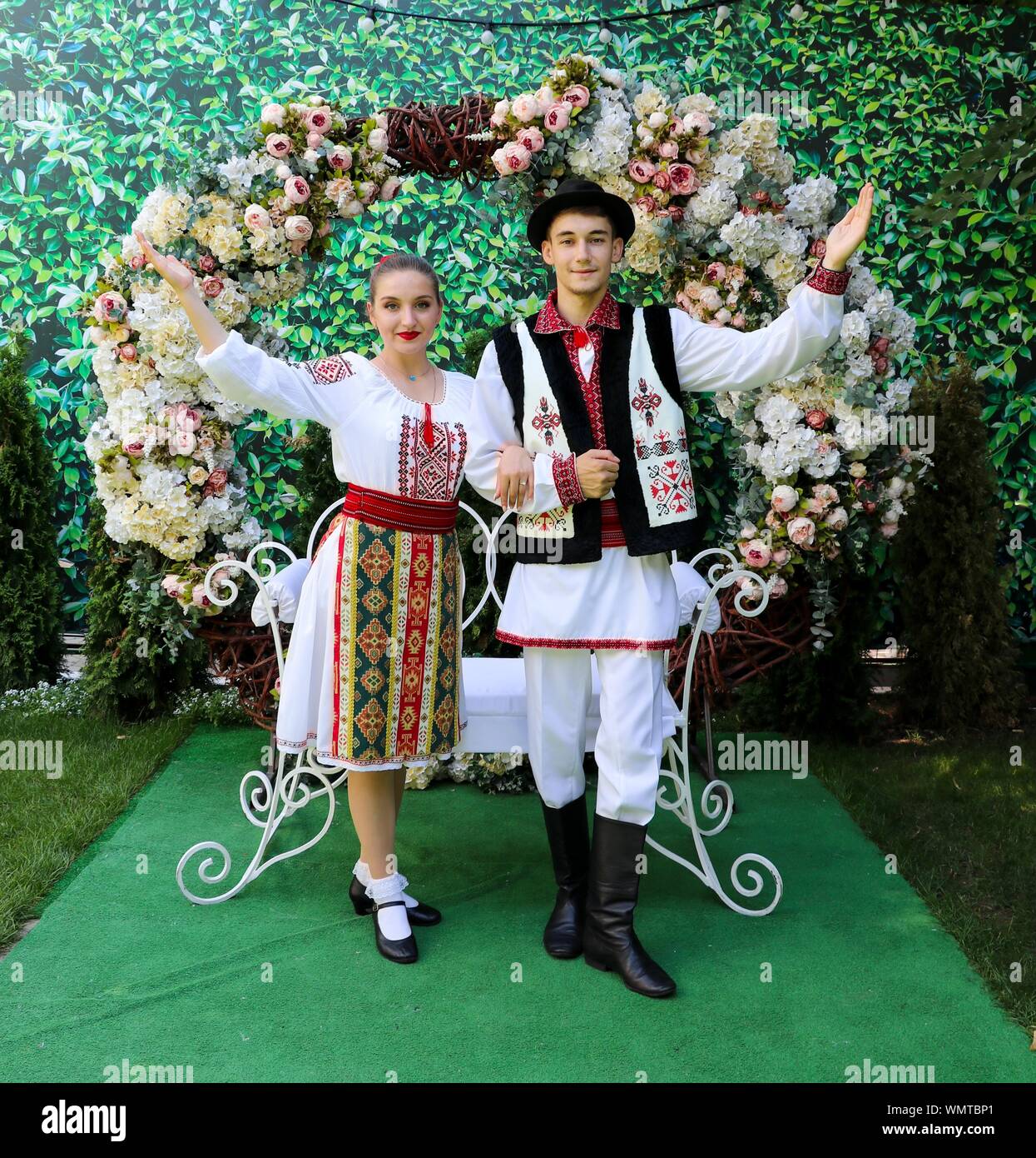 Altar clothes hi-res stock photography and images - Alamy