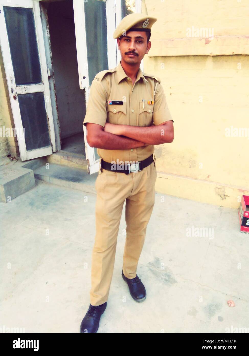 Police wall hi-res stock photography and images - Alamy