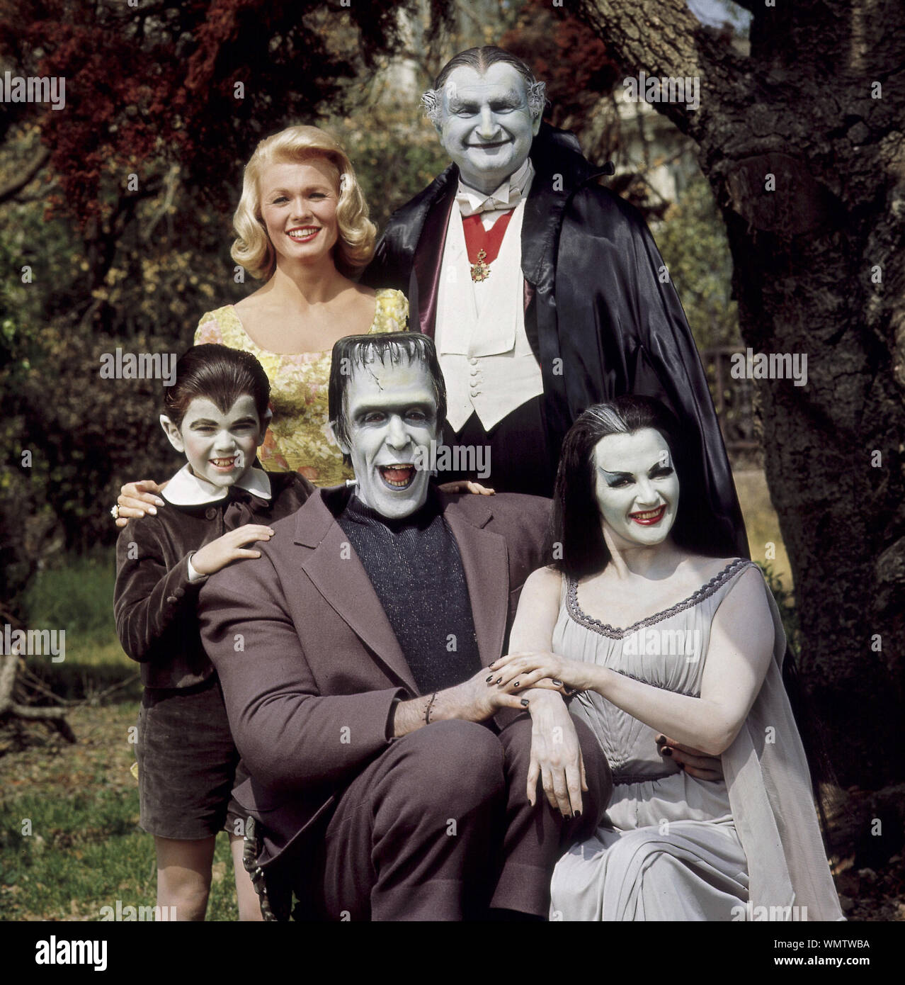 Butch Patrick Pat Priest Fred Gwynne Al Lewis Yvonne Decarlo The