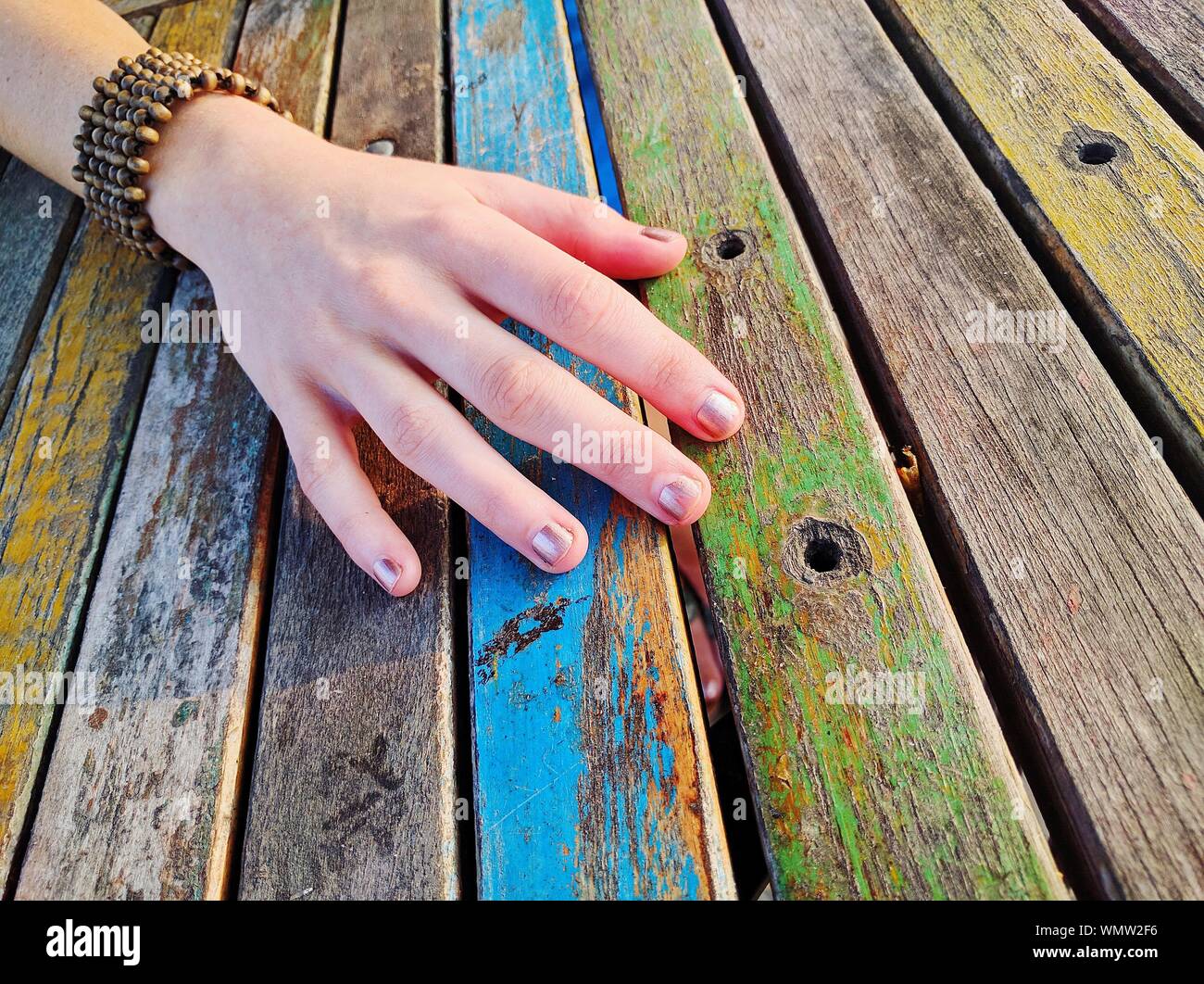 Old woman hand table hi-res stock photography and images - Alamy