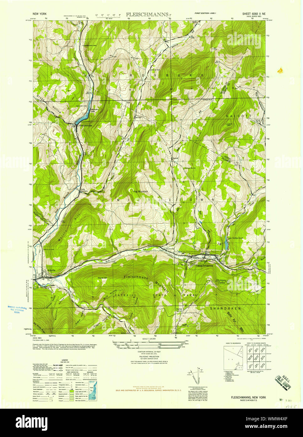 New York NY Fleischmanns 138241 1945 24000 Restoration Stock Photo - Alamy