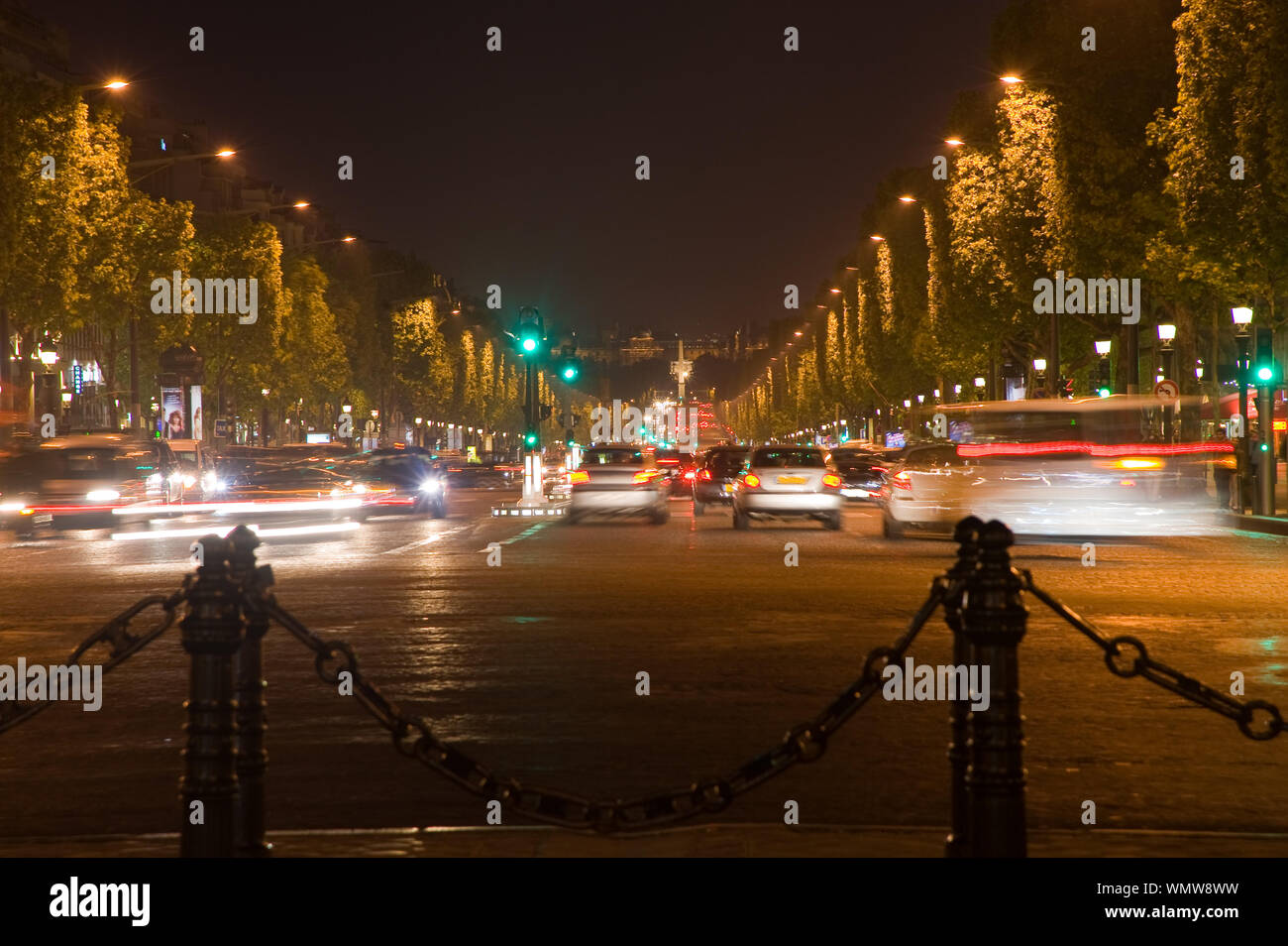 Paris, Avenue des Champs-Elysées Stock Photo - Alamy