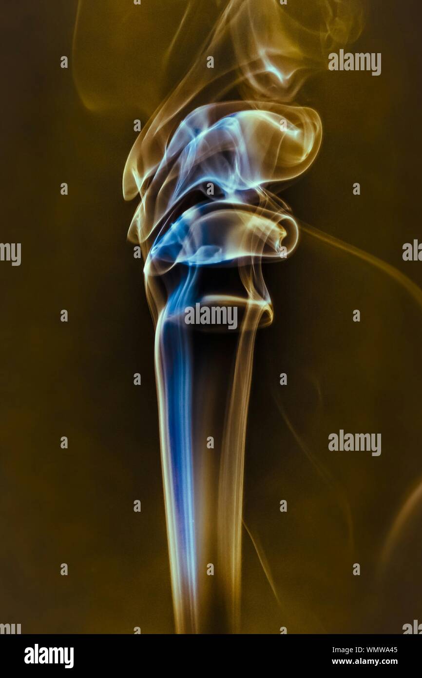 Black smoke fire background hi-res stock photography and images - Alamy