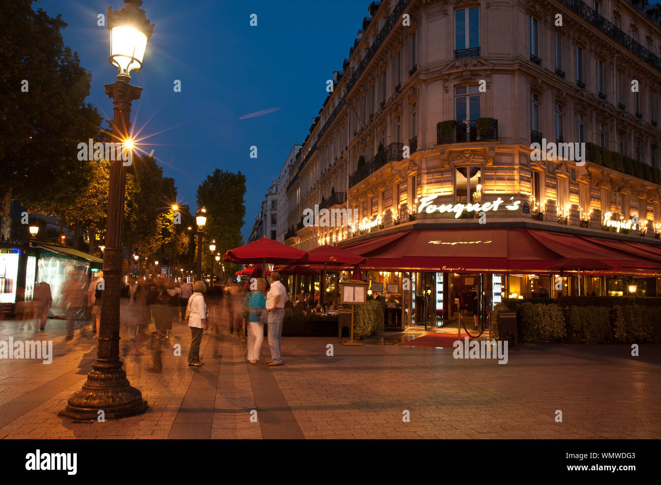 Fouquets restaurant paris fouquets hi-res stock photography and images ...