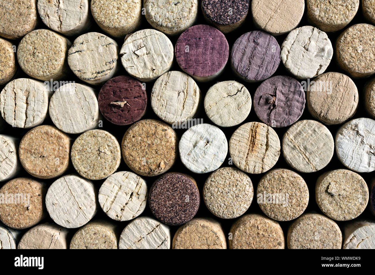 Close up photo of stacked wine corks Stock Photo - Alamy