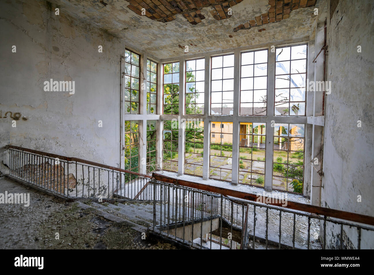 Russian barracks hi-res stock photography and images - Alamy